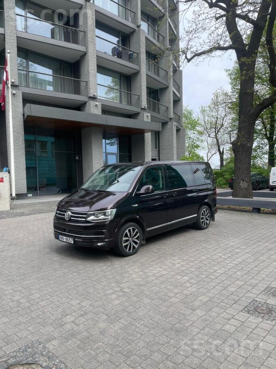 Sarkans Volkswagen Multivan 2017 Rīga, ar dzinēja tilpumu 2.00 L un nobraukumu 103 tūkst. km par 33000 €, foto 20 vietnē AUTOMOTO.COM.LV