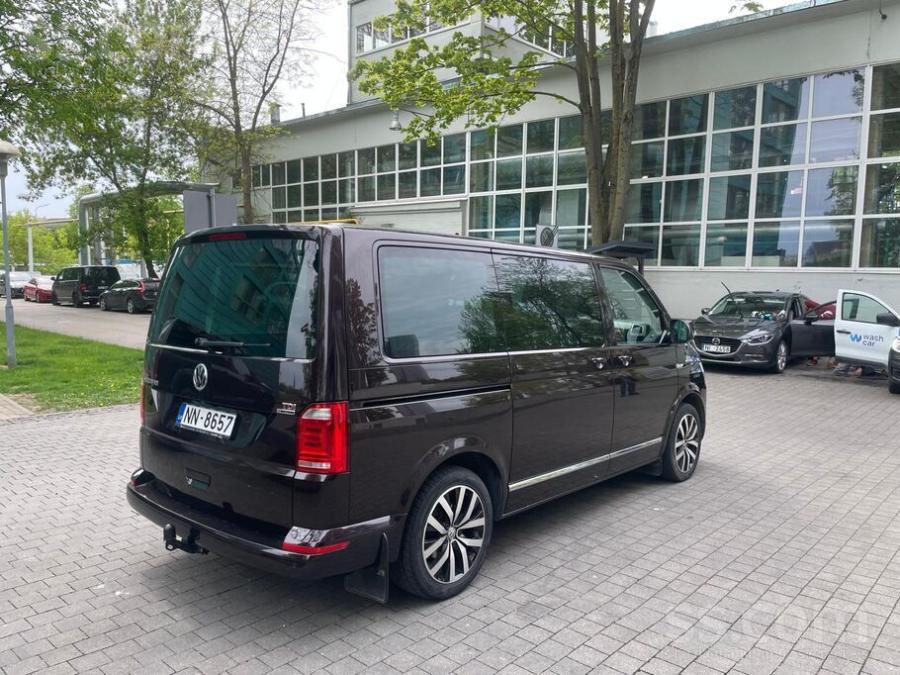 Sarkans Volkswagen Multivan 2017 Rīga, ar dzinēja tilpumu 2.00 L un nobraukumu 103 tūkst. km par 33000 €, foto 21 vietnē AUTOMOTO.COM.LV