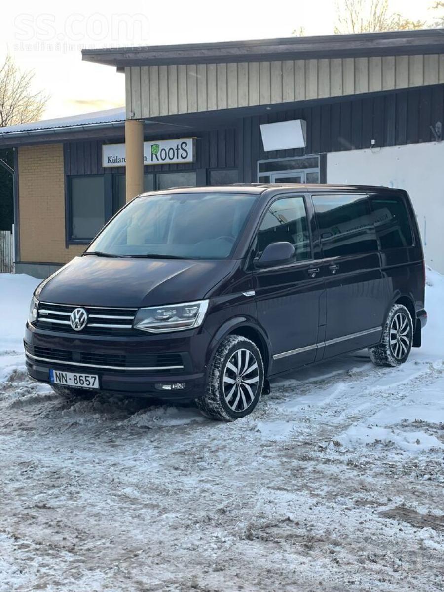 Red Volkswagen Multivan 2017 in Riga, with an engine capacity of 2.00 L and mileage of 95 thousand km for 34999 €, photo 3 on AUTOMOTO.COM.LV
