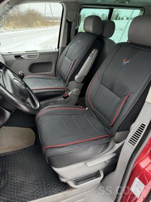 Red Volkswagen Multivan 2004 in Rezekne, with an engine capacity of 2.50 L and mileage of 247 thousand km for 6300 €, photo 13 on AUTOMOTO.COM.LV