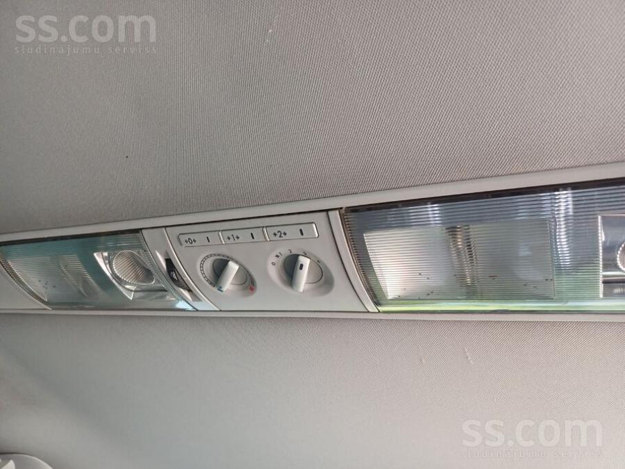 Sarkans Volkswagen Multivan 2007 Rīga, ar dzinēja tilpumu 2.50 L un nobraukumu 201 tūkst. km par 6400 €, foto 17 vietnē AUTOMOTO.COM.LV