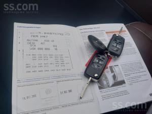 Red Volkswagen Multivan 2012 in Tukums, with an engine capacity of 2.00 L and mileage of 229 thousand km for 17500 €, photo 8 on AUTOMOTO.COM.LV