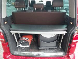 Red Volkswagen Multivan 2012 in Tukums, with an engine capacity of 2.00 L and mileage of 229 thousand km for 17500 €, photo 19 on AUTOMOTO.COM.LV