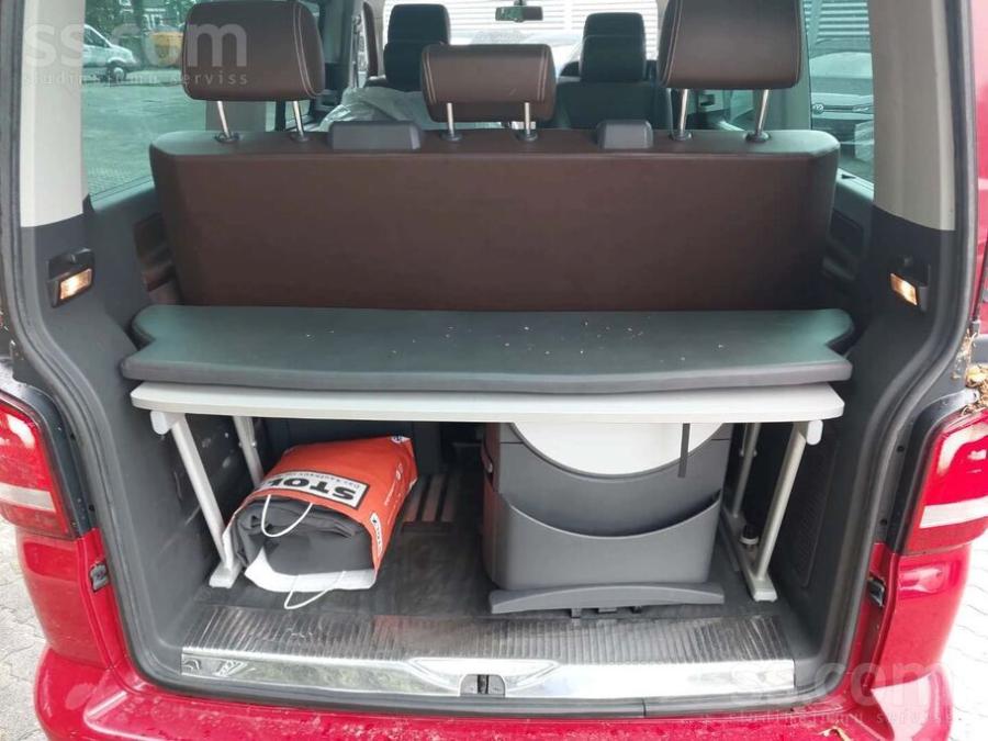 Red Volkswagen Multivan 2012 in Tukums, with an engine capacity of 2.00 L and mileage of 229 thousand km for 17500 €, photo 19 on AUTOMOTO.COM.LV