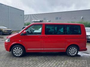 Red Volkswagen Multivan 2012 in Tukums, with an engine capacity of 2.00 L and mileage of 229 thousand km for 17500 €, photo 21 on AUTOMOTO.COM.LV