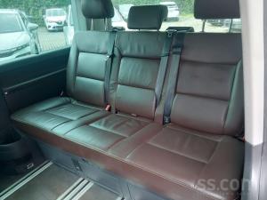 Red Volkswagen Multivan 2012 in Tukums, with an engine capacity of 2.00 L and mileage of 229 thousand km for 17500 €, photo 25 on AUTOMOTO.COM.LV