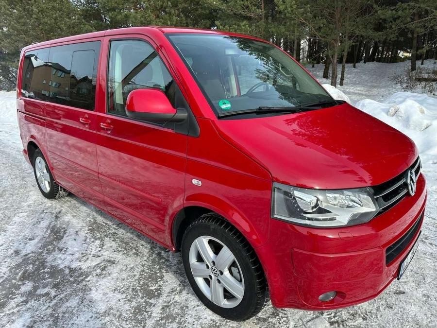 Sarkans Volkswagen Multivan 2013 Viļņa, ar dzinēja tilpumu 1.97 L un nobraukumu 297 tūkst. km par 15700 €, foto 8 vietnē AUTOMOTO.COM.LV