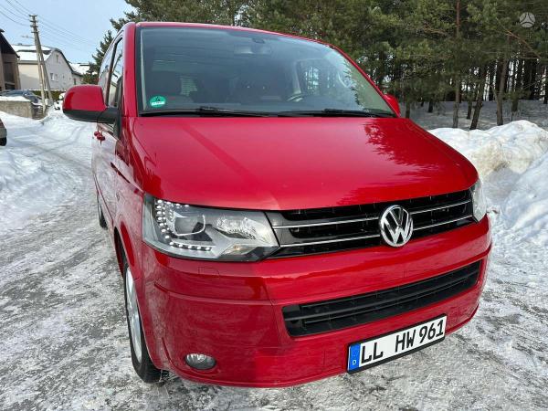 Sarkans Volkswagen Multivan 2013 Viļņa, ar dzinēja tilpumu 1.97 L un nobraukumu 297 tūkst. km par 15700 €, foto 10 vietnē AUTOMOTO.COM.LV