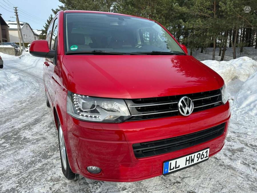 Sarkans Volkswagen Multivan 2013 Viļņa, ar dzinēja tilpumu 1.97 L un nobraukumu 297 tūkst. km par 15700 €, foto 10 vietnē AUTOMOTO.COM.LV
