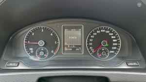 Red Volkswagen Multivan 2013 in Vilnius, with an engine capacity of 1.97 L and mileage of 297 thousand km for 13900 €, photo 34 on AUTOMOTO.COM.LV