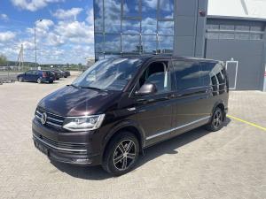 Red Volkswagen Multivan 2017 in Kaunas, with an engine capacity of 1.97 L and mileage of 271 thousand km for 19900 €, photo  on AUTOMOTO.COM.LV