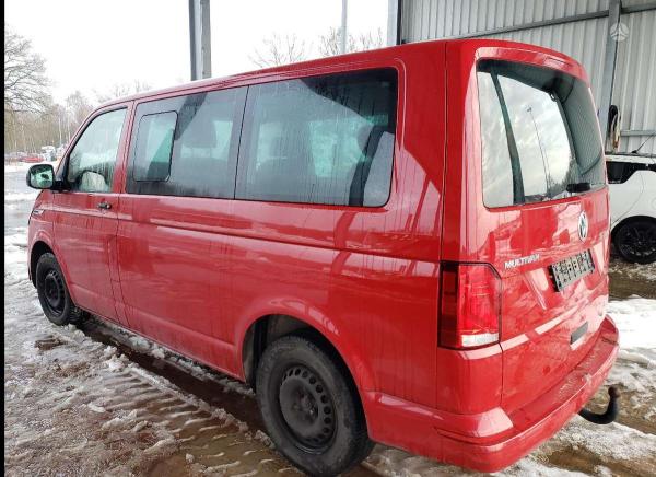 Sarkans Volkswagen Multivan 2020 Klaipėda, ar dzinēja tilpumu 1.97 L un nobraukumu 208 tūkst. km par 12400 €, foto 4 vietnē AUTOMOTO.COM.LV