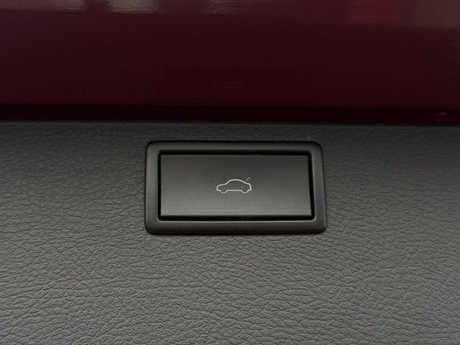 Sarkans Volkswagen Multivan 2020 Pērnava, ar dzinēja tilpumu 2.00 L un nobraukumu 204 tūkst. km par 36200 €, foto 10 vietnē AUTOMOTO.COM.LV
