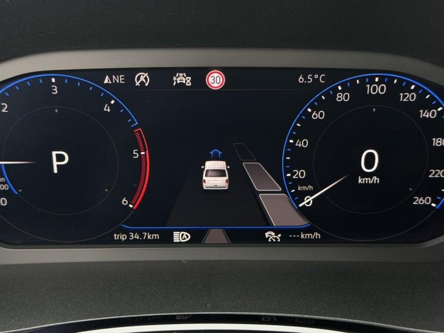 Sarkans Volkswagen Multivan 2020 Pērnava, ar dzinēja tilpumu 2.00 L un nobraukumu 204 tūkst. km par 36200 €, foto 21 vietnē AUTOMOTO.COM.LV