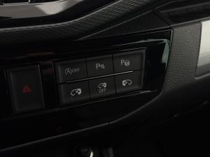 Sarkans Volkswagen Multivan 2020 Pērnava, ar dzinēja tilpumu 2.00 L un nobraukumu 204 tūkst. km par 36200 €, foto 22 vietnē AUTOMOTO.COM.LV