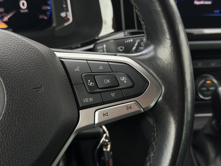 Sarkans Volkswagen Multivan 2020 Pērnava, ar dzinēja tilpumu 2.00 L un nobraukumu 204 tūkst. km par 36200 €, foto 25 vietnē AUTOMOTO.COM.LV