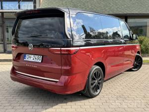 Red Volkswagen Multivan 2023 in Tukums, with an engine capacity of 2.00 L and mileage of 33 thousand km for 54950 €, photo 4 on AUTOMOTO.COM.LV
