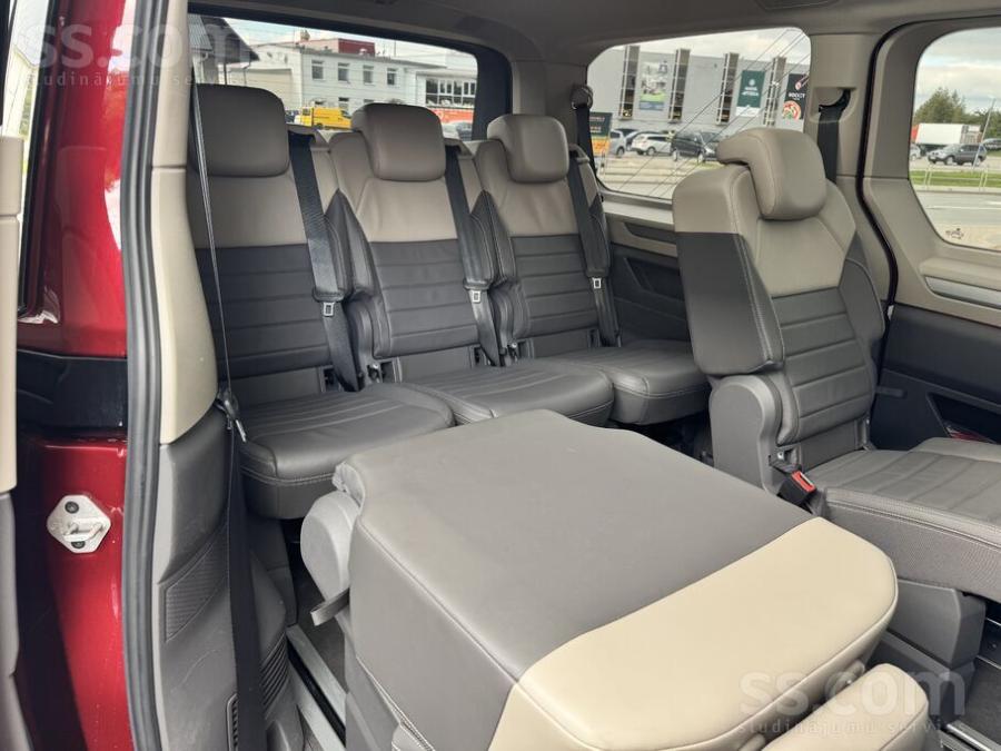 Red Volkswagen Multivan 2023 in Tukums, with an engine capacity of 2.00 L and mileage of 33 thousand km for 54950 €, photo 8 on AUTOMOTO.COM.LV