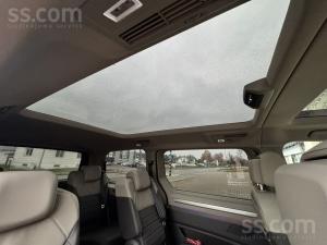 Red Volkswagen Multivan 2023 in Tukums, with an engine capacity of 2.00 L and mileage of 33 thousand km for 54950 €, photo 18 on AUTOMOTO.COM.LV