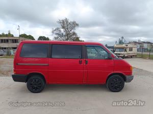 Sarkans Volkswagen Multivan 1994 Tartu, ar dzinēja tilpumu 2.40 L un nobraukumu 356 tūkst. km par 950 €, foto 8 vietnē AUTOMOTO.COM.LV