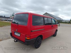 Sarkans Volkswagen Multivan 1994 Tartu, ar dzinēja tilpumu 2.40 L un nobraukumu 356 tūkst. km par 950 €, foto 9 vietnē AUTOMOTO.COM.LV