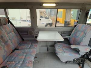 Sarkans Volkswagen Multivan 1994 Tartu, ar dzinēja tilpumu 2.40 L un nobraukumu 356 tūkst. km par 950 €, foto 20 vietnē AUTOMOTO.COM.LV