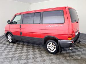 Red Volkswagen Multivan 1995 in Tallinn, with an engine capacity of 2.50 L and mileage of 258 thousand km for 1699 €, photo 4 on AUTOMOTO.COM.LV