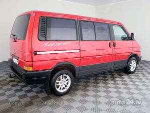 Sarkans Volkswagen Multivan 1995 Tallina, ar dzinēja tilpumu 2.50 L un nobraukumu 258 tūkst. km par 1699 €, foto 3 vietnē AUTOMOTO.COM.LV
