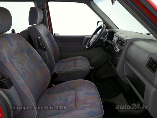 Red Volkswagen Multivan 1995 in Tallinn, with an engine capacity of 1.90 L and mileage of 266 thousand km for 1999 €, photo 6 on AUTOMOTO.COM.LV