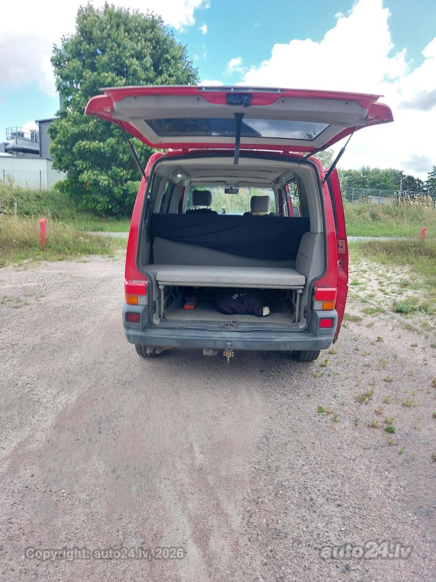 Sarkans Volkswagen Multivan 1996 Sindi, ar dzinēja tilpumu 2.50 L un nobraukumu 489 tūkst. km par 6000 €, foto 3 vietnē AUTOMOTO.COM.LV