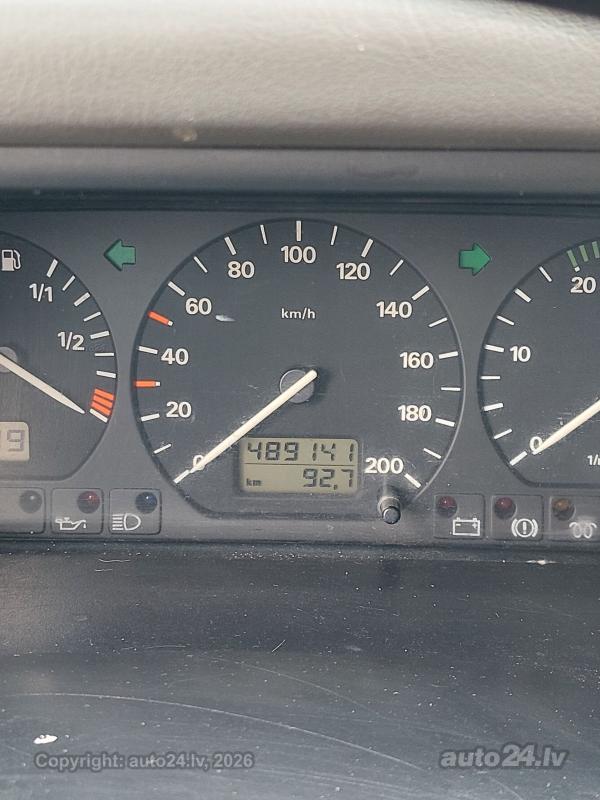Sarkans Volkswagen Multivan 1996 Sindi, ar dzinēja tilpumu 2.50 L un nobraukumu 489 tūkst. km par 6000 €, foto 7 vietnē AUTOMOTO.COM.LV