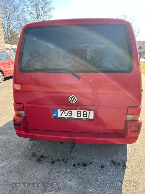 Red Volkswagen Multivan 1997 in Tallinn, with an engine capacity of 2.50 L and mileage of 452 thousand km for 5000 €, photo 4 on AUTOMOTO.COM.LV
