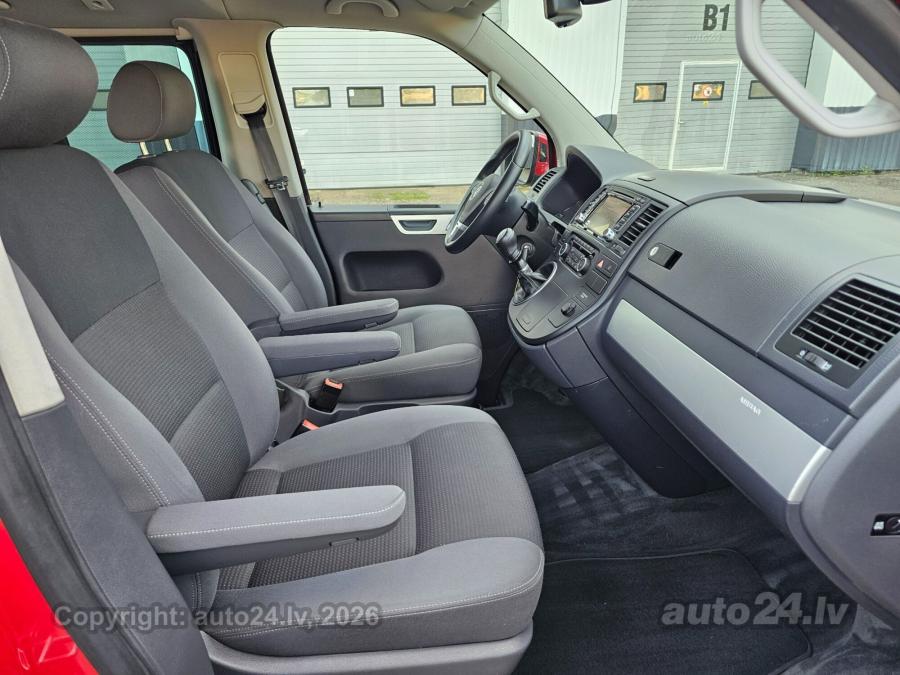 Sarkans Volkswagen Multivan 2011 Tartu, ar dzinēja tilpumu 2.00 L un nobraukumu 228 tūkst. km par 14990 €, foto 12 vietnē AUTOMOTO.COM.LV