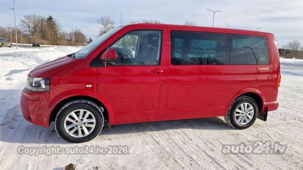 Red Volkswagen Multivan 2014 in Kivioli, with an engine capacity of 2.00 L and mileage of 110 thousand km for 17500 €, photo 5 on AUTOMOTO.COM.LV