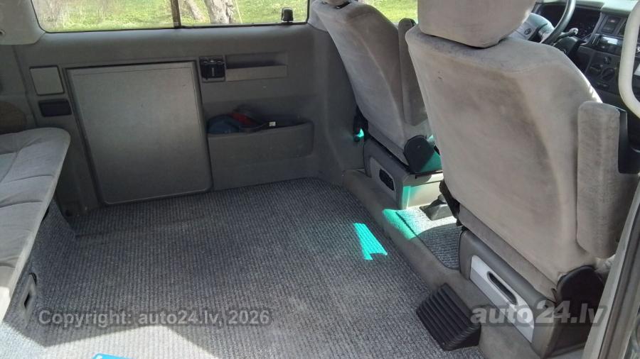 Volkswagen Multivan 1998 Rapla, ar dzinēja tilpumu 2.50 L un nobraukumu 624 tūkst. km par 3000 €, foto 6 vietnē AUTOMOTO.COM.LV
