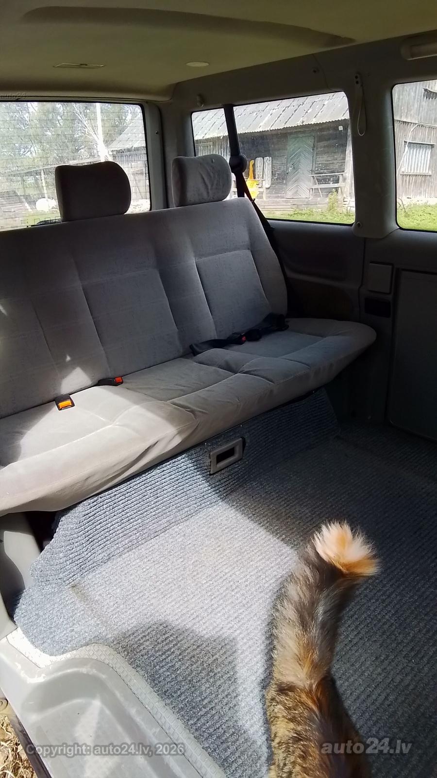 Volkswagen Multivan 1998 Rapla, ar dzinēja tilpumu 2.50 L un nobraukumu 624 tūkst. km par 3000 €, foto 8 vietnē AUTOMOTO.COM.LV