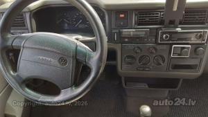 Volkswagen Multivan 1998 Rapla, ar dzinēja tilpumu 2.50 L un nobraukumu 624 tūkst. km par 3000 €, foto 9 vietnē AUTOMOTO.COM.LV