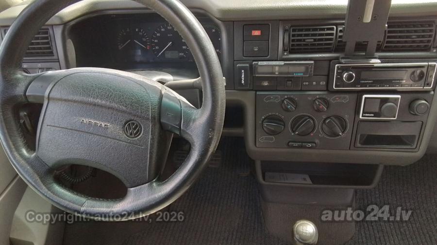 Volkswagen Multivan 1998 Rapla, ar dzinēja tilpumu 2.50 L un nobraukumu 624 tūkst. km par 3000 €, foto 9 vietnē AUTOMOTO.COM.LV