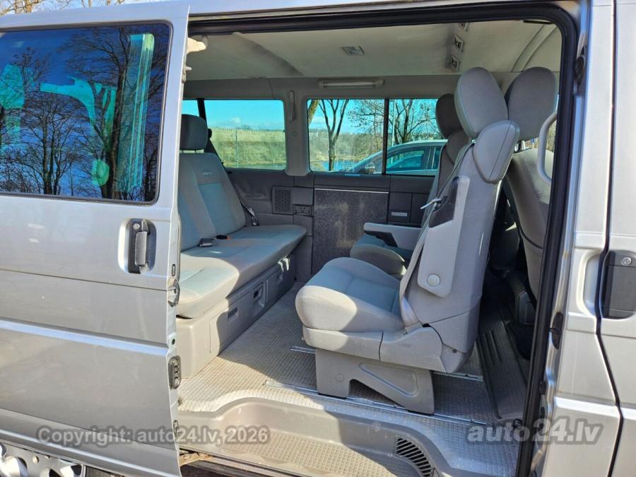 Volkswagen Multivan 2002 Tallina, ar dzinēja tilpumu 2.50 L un nobraukumu 351 tūkst. km par 7000 €, foto 6 vietnē AUTOMOTO.COM.LV