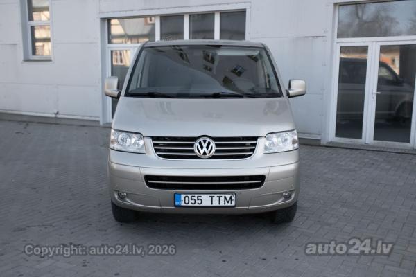 Volkswagen Multivan 2009 in Tartu, with an engine capacity of 2.50 L and mileage of 382 thousand km for 6999 €, photo 2 on AUTOMOTO.COM.LV