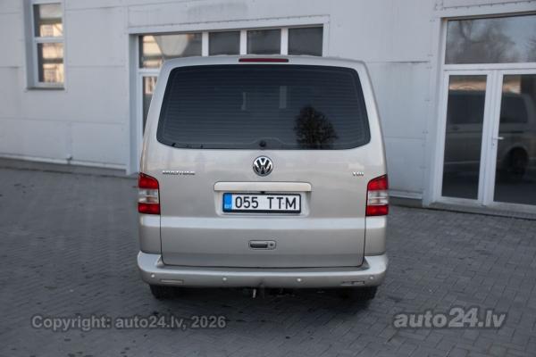 Volkswagen Multivan 2009 in Tartu, with an engine capacity of 2.50 L and mileage of 382 thousand km for 6999 €, photo 5 on AUTOMOTO.COM.LV