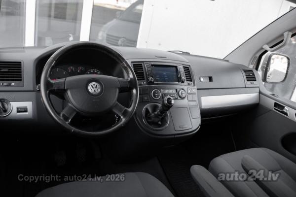 Volkswagen Multivan 2009 in Tartu, with an engine capacity of 2.50 L and mileage of 382 thousand km for 6999 €, photo 8 on AUTOMOTO.COM.LV