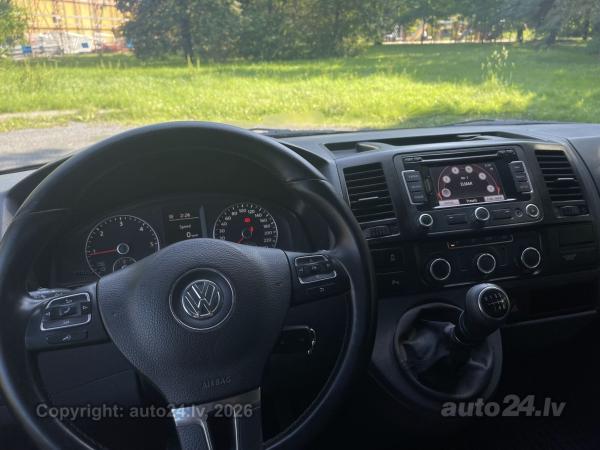 Volkswagen Multivan 2010 in Tartu, with an engine capacity of 2.00 L and mileage of 339 thousand km for 12990 €, photo 7 on AUTOMOTO.COM.LV