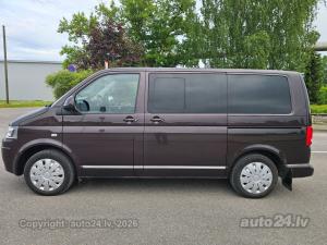 Volkswagen Multivan 2013 in Paide, with an engine capacity of 2.00 L and mileage of 280 thousand km for 16800 €, photo 4 on AUTOMOTO.COM.LV