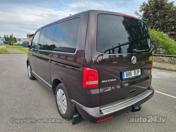 Volkswagen Multivan 2013 in Paide, with an engine capacity of 2.00 L and mileage of 280 thousand km for 16800 €, photo 6 on AUTOMOTO.COM.LV