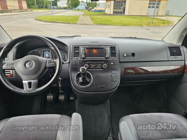 Volkswagen Multivan 2013 in Paide, with an engine capacity of 2.00 L and mileage of 280 thousand km for 16800 €, photo 8 on AUTOMOTO.COM.LV