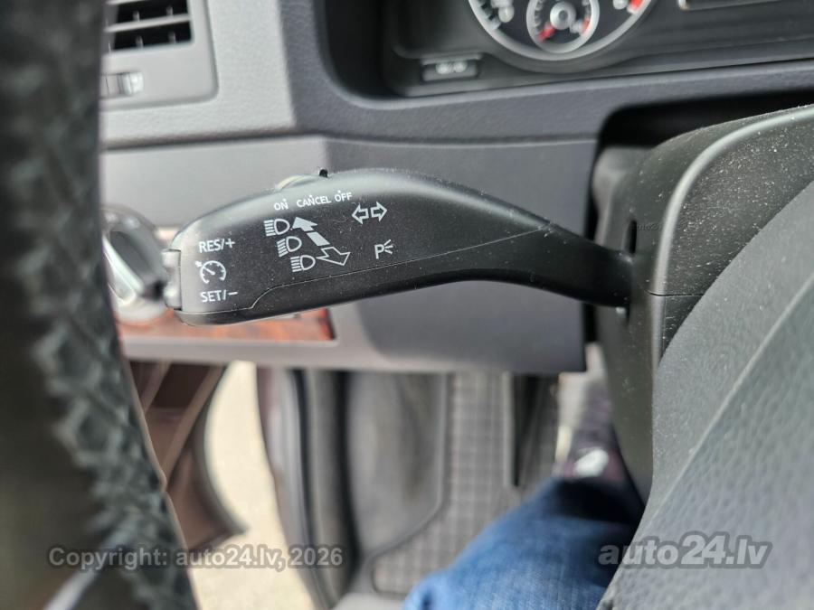 Volkswagen Multivan 2013 in Paide, with an engine capacity of 2.00 L and mileage of 280 thousand km for 16800 €, photo 13 on AUTOMOTO.COM.LV