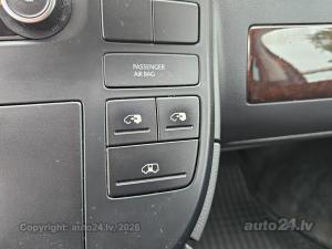 Volkswagen Multivan 2013 in Paide, with an engine capacity of 2.00 L and mileage of 280 thousand km for 16800 €, photo 16 on AUTOMOTO.COM.LV