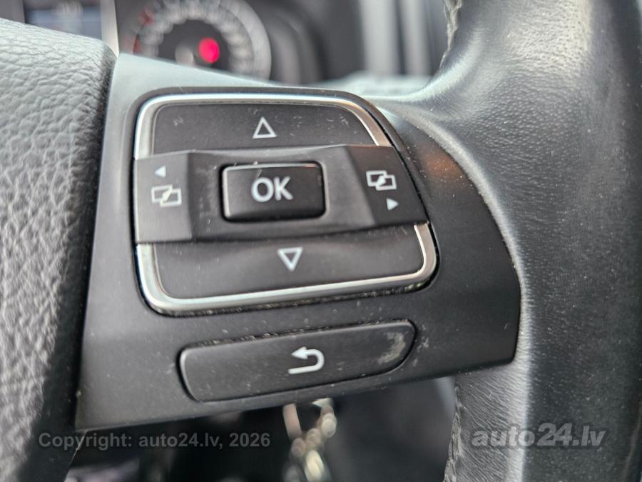 Volkswagen Multivan 2013 in Paide, with an engine capacity of 2.00 L and mileage of 280 thousand km for 16800 €, photo 17 on AUTOMOTO.COM.LV