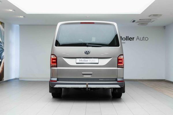 Volkswagen Multivan 2017 Peetri, ar dzinēja tilpumu 2.00 L un nobraukumu 221 tūkst. km par 25196 €, foto 6 vietnē AUTOMOTO.COM.LV